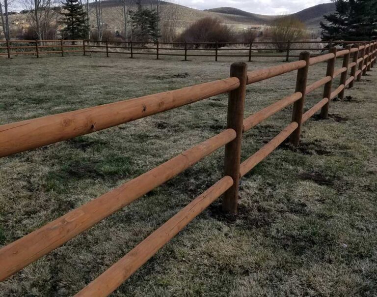 Wood / Pole – Taylor Made Fencing